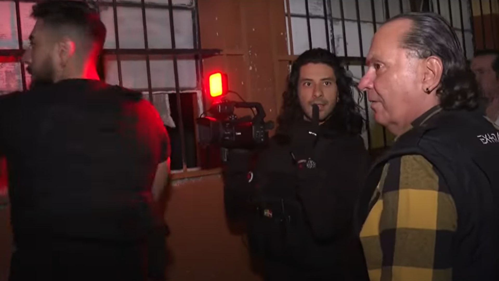 Extranormal Capítulo: La niña que quiere jugar