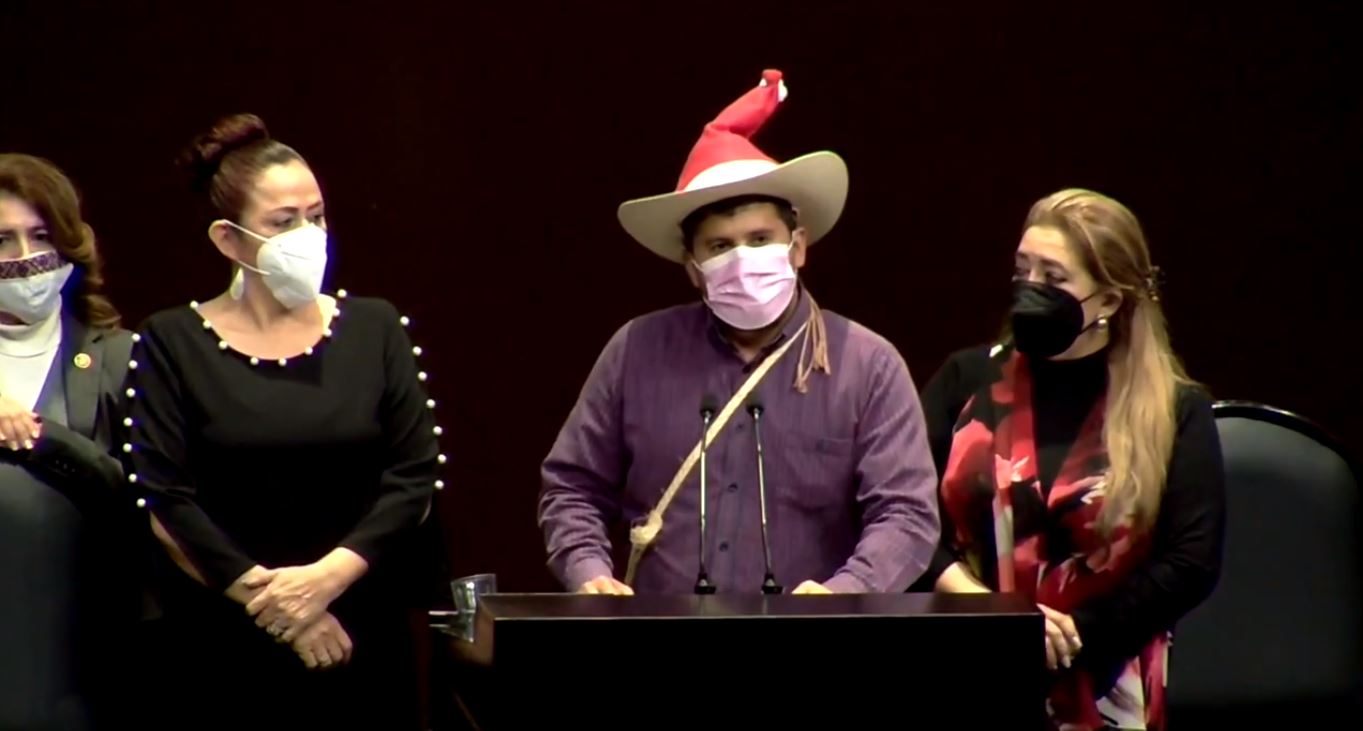 Diputado busca prohibir disparos al aire: “Dispárense en el fundillo”